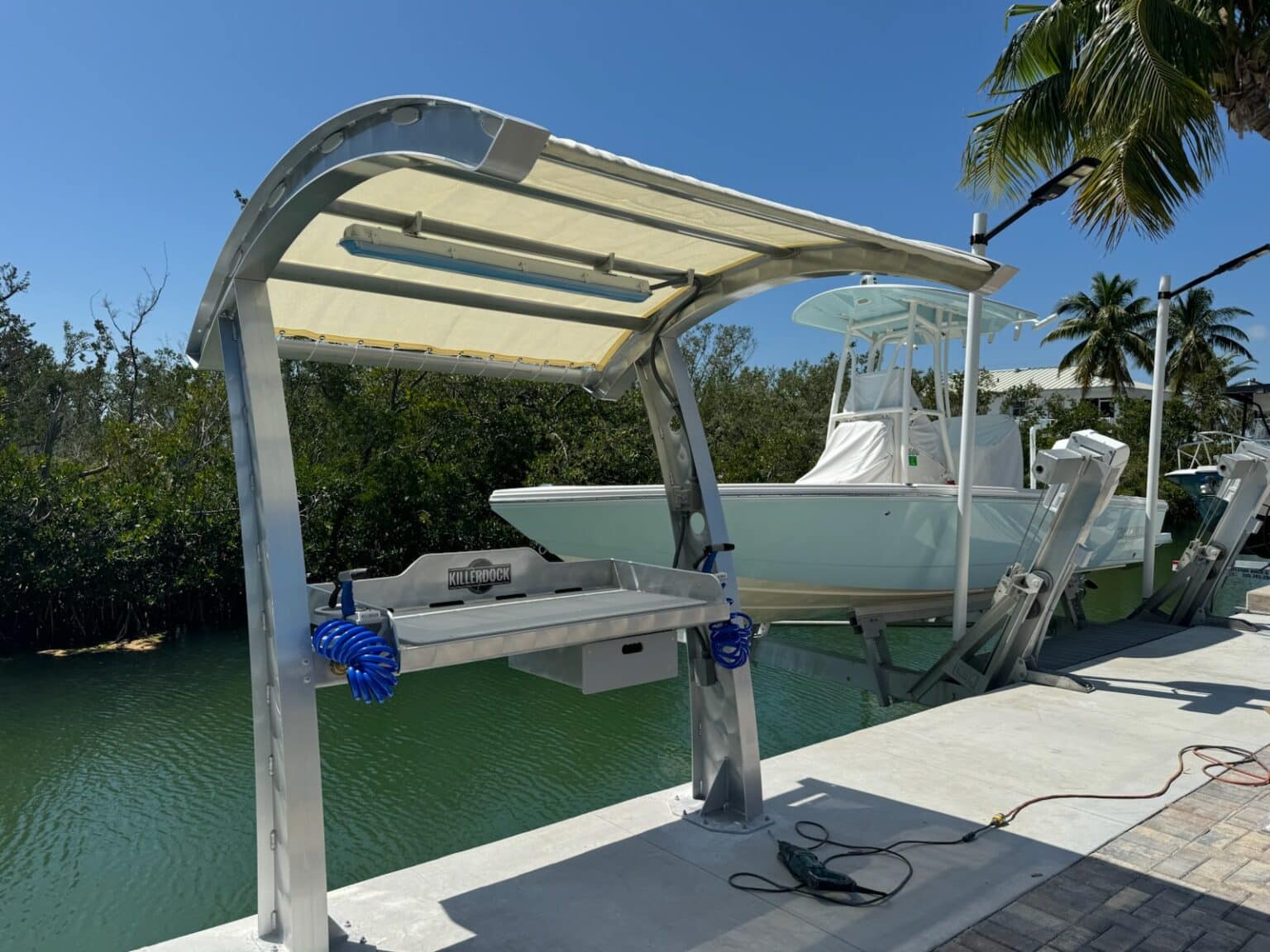 Fish Cleaning Table Top | Slam 4 1/2 Canopy | KillerDock